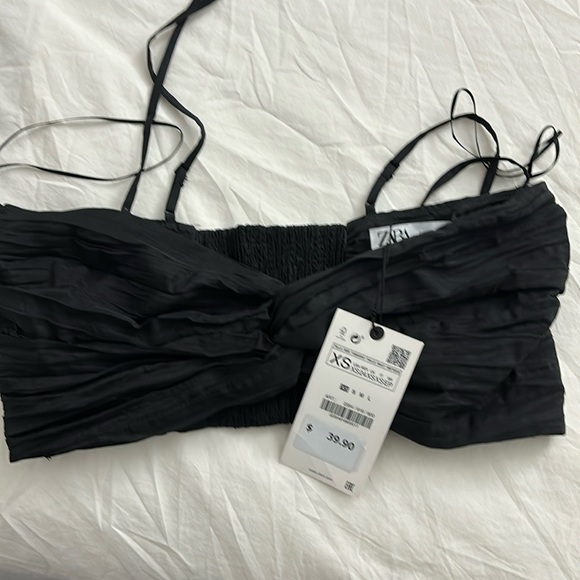 Zara | Tops | Zara Black Crop Too | Poshmark